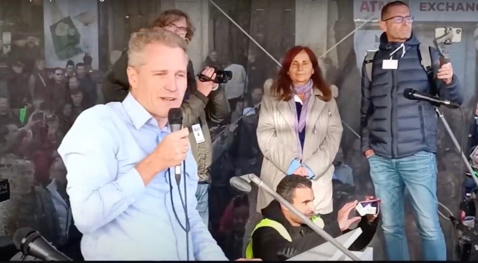 German MP Petr Bystron Speaks to 100.000 in Prague: “Donald Trump’s ...