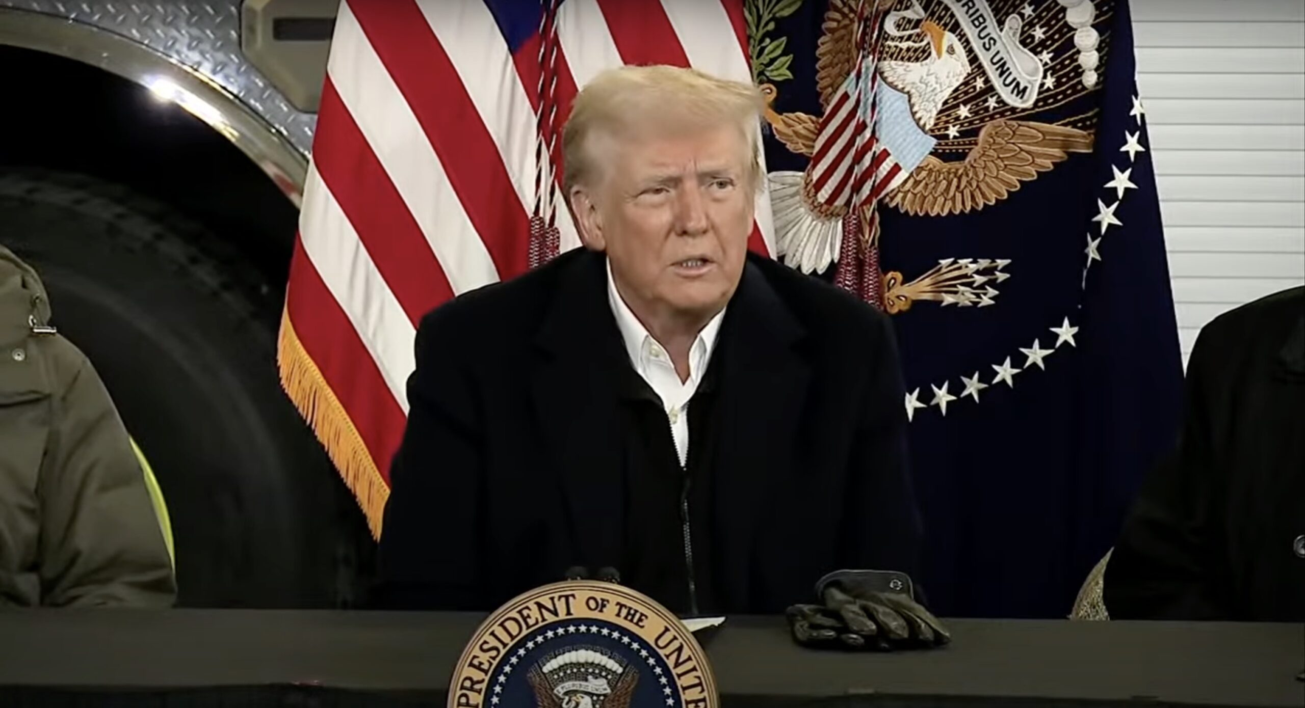 NEW: Trump Orders Federal Workers to Remove Pronouns From Employee ...