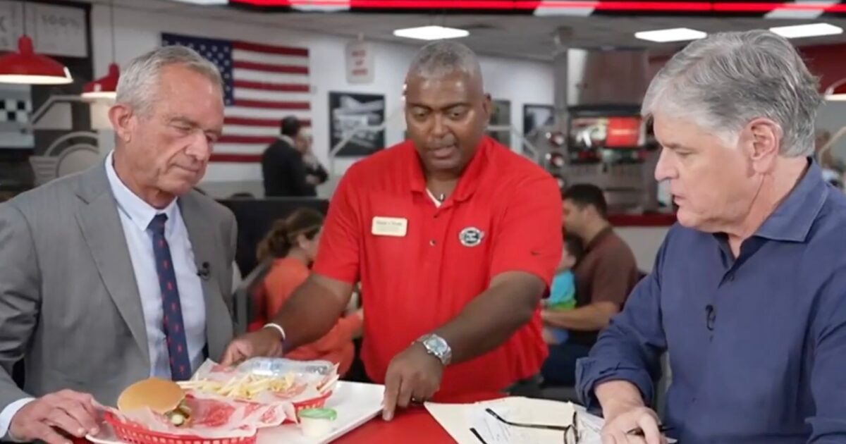 RFK Jr. Eats Steak ‘n Shake on Live TV — Celebrates Fast Food Chain’s ...