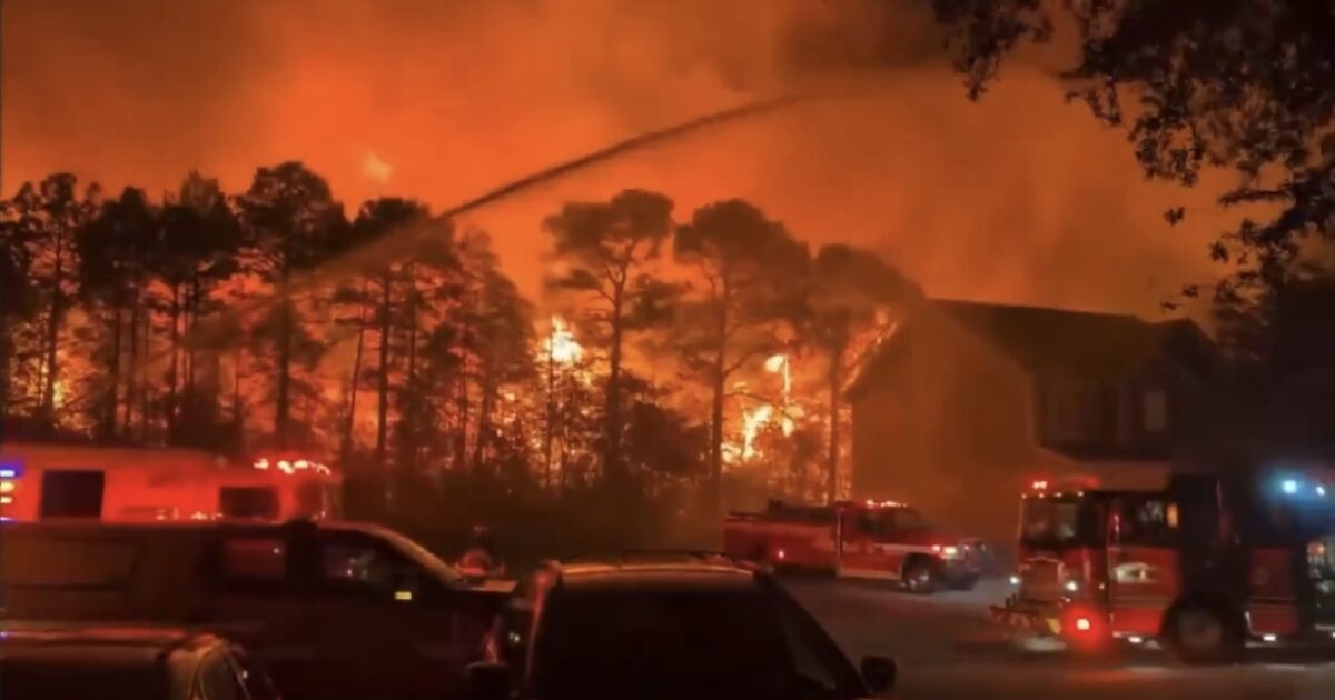 WATCH: 1,200 Acre Wildfire at Myrtle Beach Prompts State of Emergency Declaration | The Gateway ...