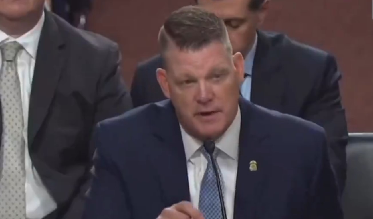 JUST IN: Ron Rowe OUT at Secret Service After Female Agents Get Into ...