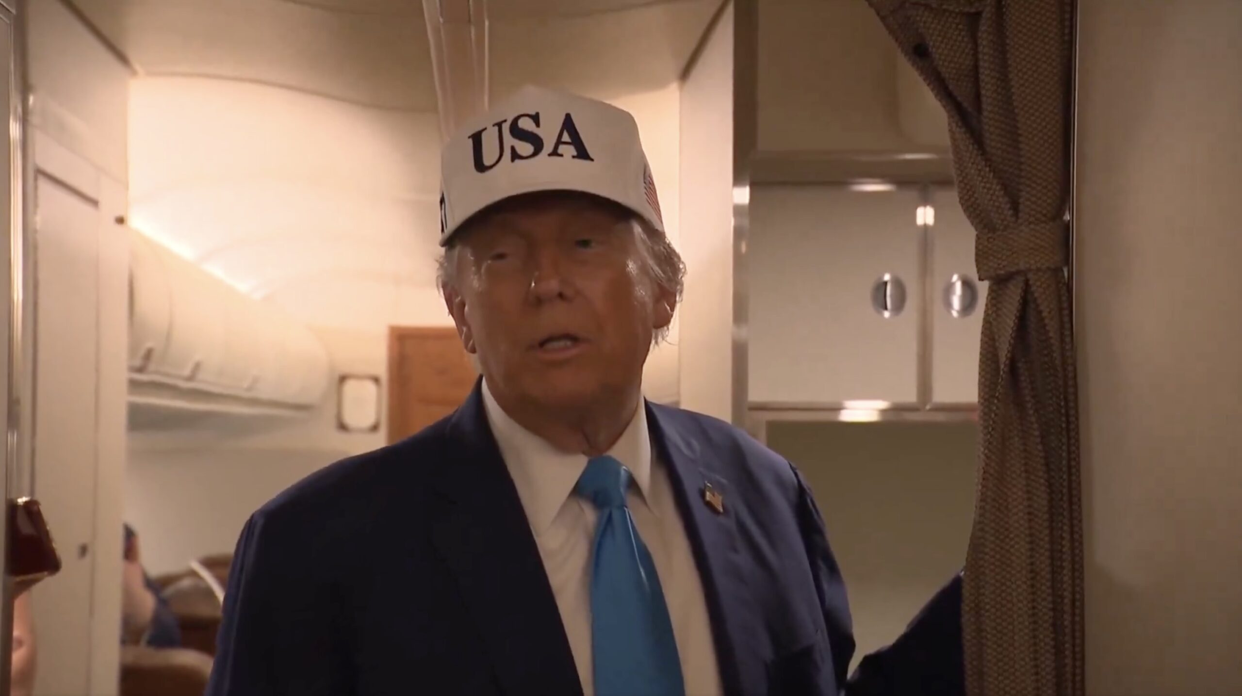 TRUMP SPEAKS OUT ON ELON MUSK — Addresses Tesla, Drug Rumors, DOGE ...