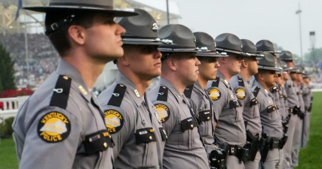 WATCH: Kentucky Police Officer Shows Absolutely No Mercy to Unruly ...