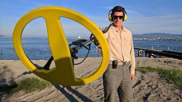 Solar Plasma Organism Discovered? – October 19. 2025 – Survive the News